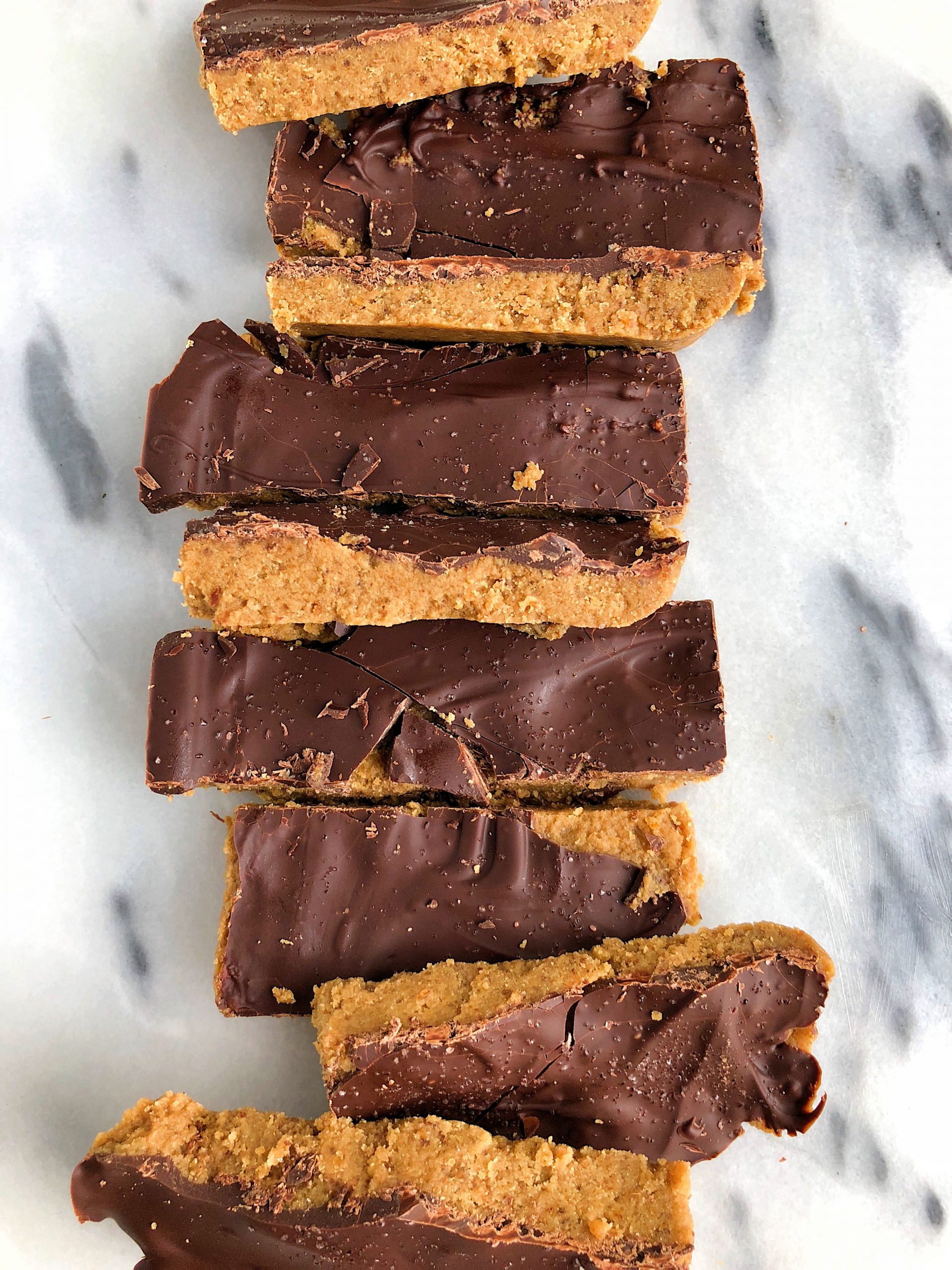 Paleo Chocolate Crack Bars (vegan + gluten-free) - rachLmansfield