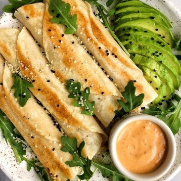 10-minute Spicy Salmon Taquitos (gluten-free) - rachLmansfield
