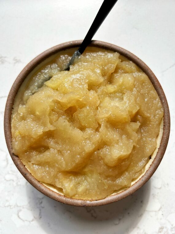 Easy Unsweetened Applesauce - rachLmansfield