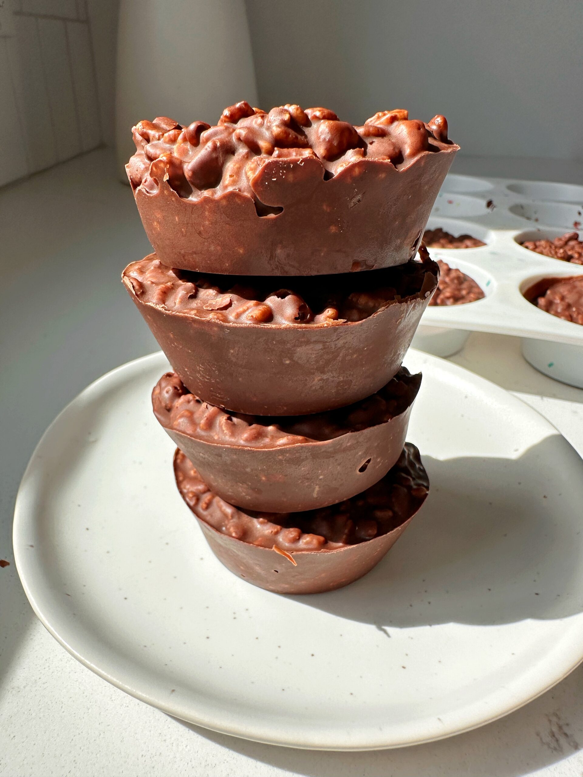 Chocolate Peanut Butter Crunch Cups - rachLmansfield