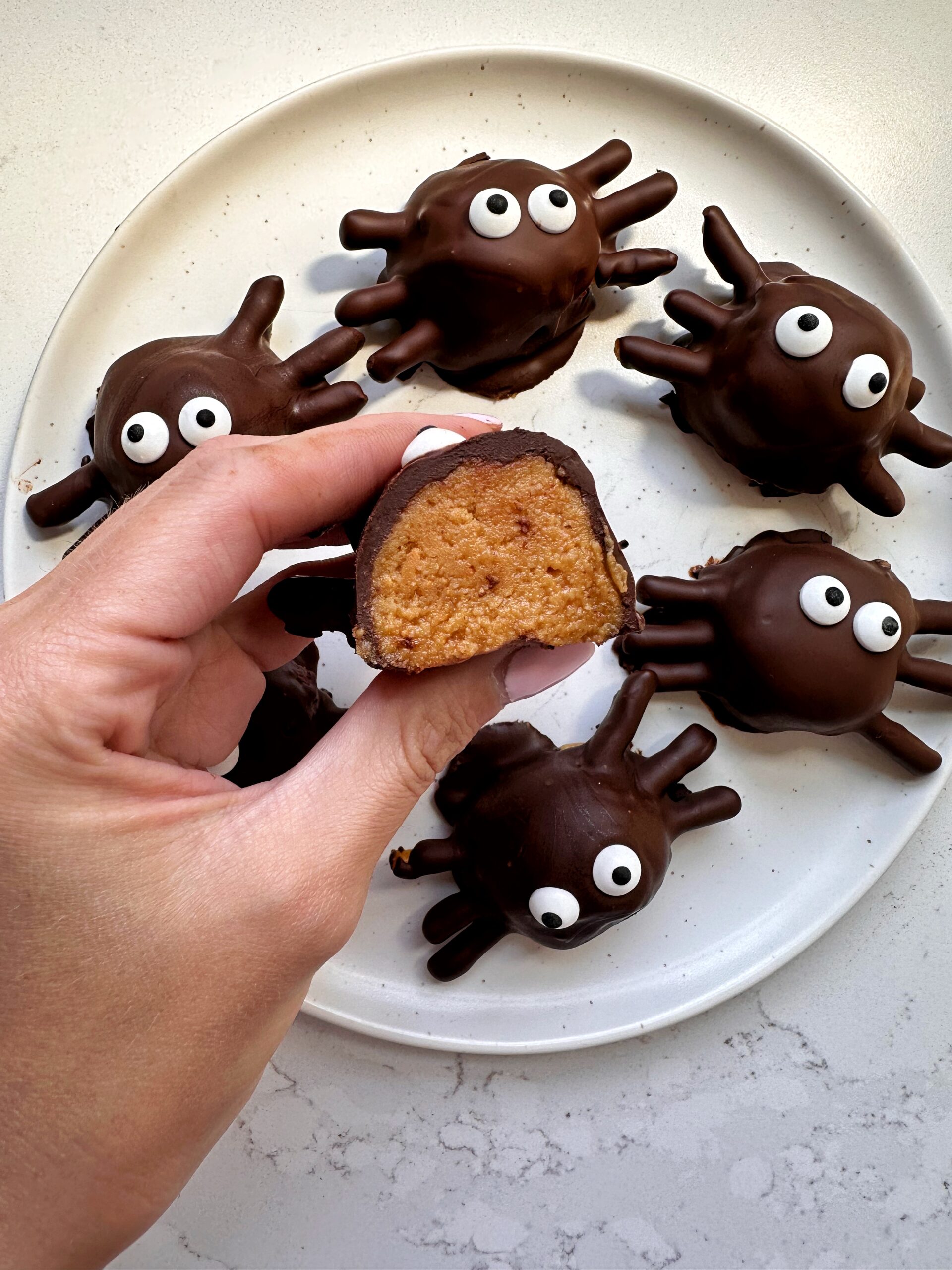 Chocolate Peanut Butter Spiders - rachLmansfield