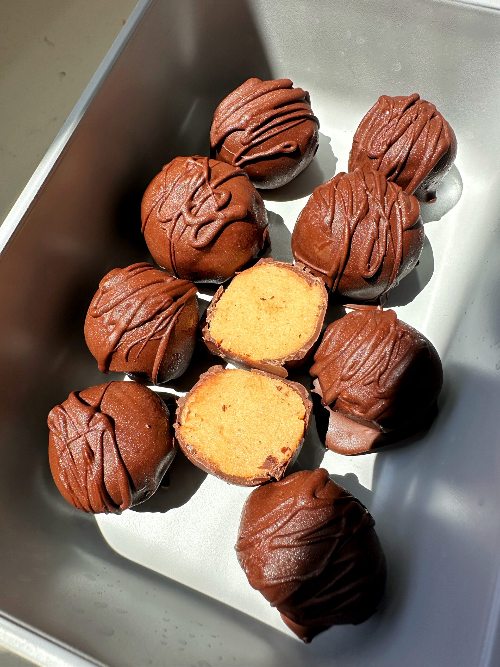 Peanut Butter Cup Cottage Cheese Truffles - rachLmansfield